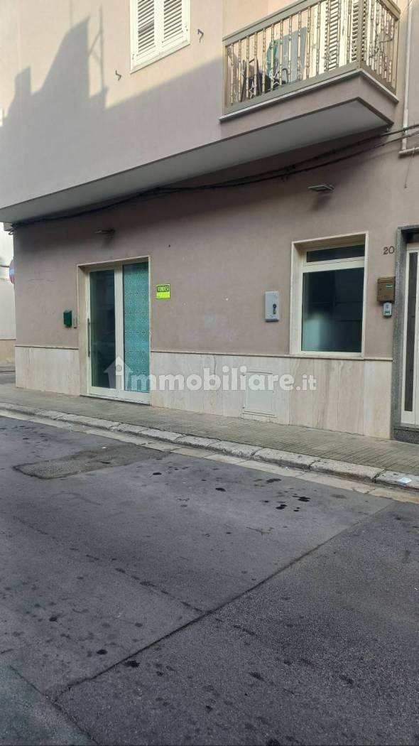 Trilocale via Giacomo Puccini 20, Francavilla Fontana