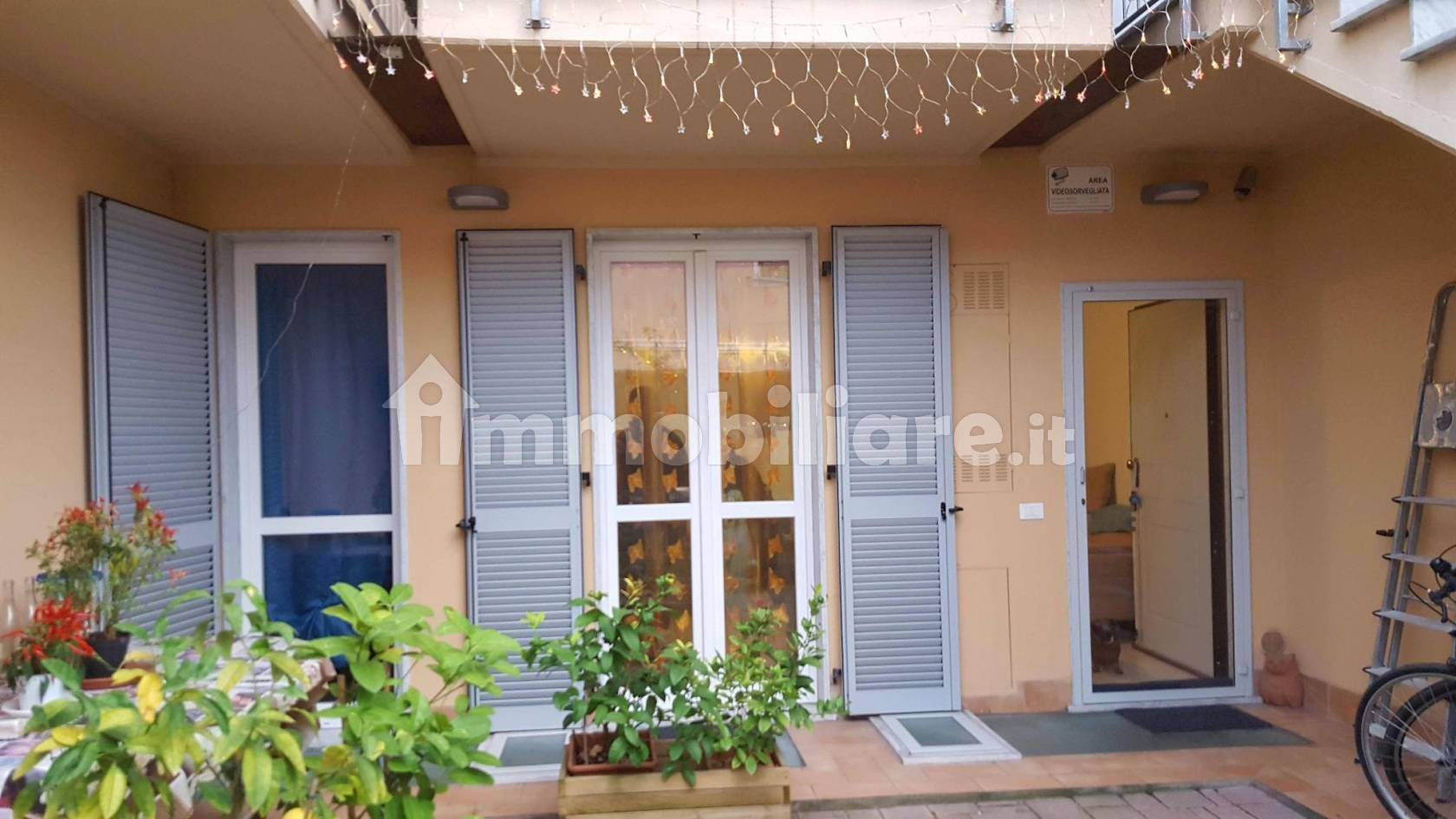 Quadrilocale via Puliche 89, Marina di Massa Centro, Massa