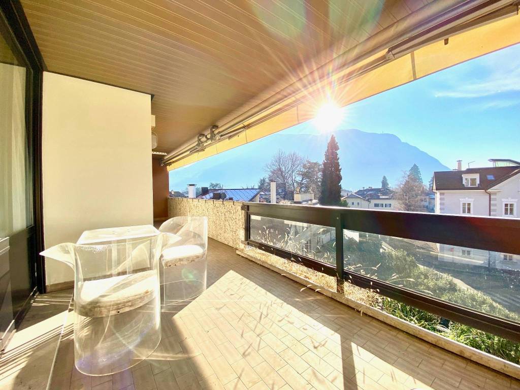 Vendita Attico Bolzano. Buono stato, posto auto, con terrazza, rif ...