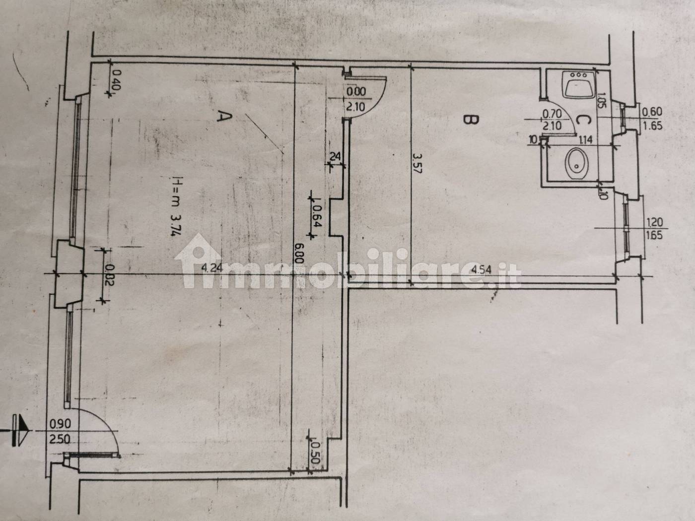 Locale commerciale in Vendita