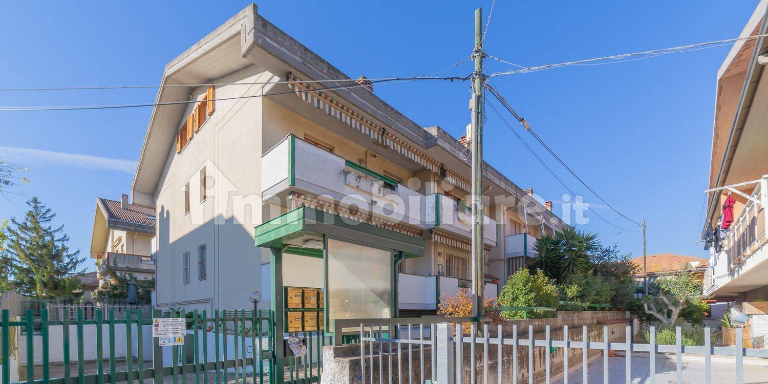 Trilocale buono stato, secondo piano, Ospedale, Pescara