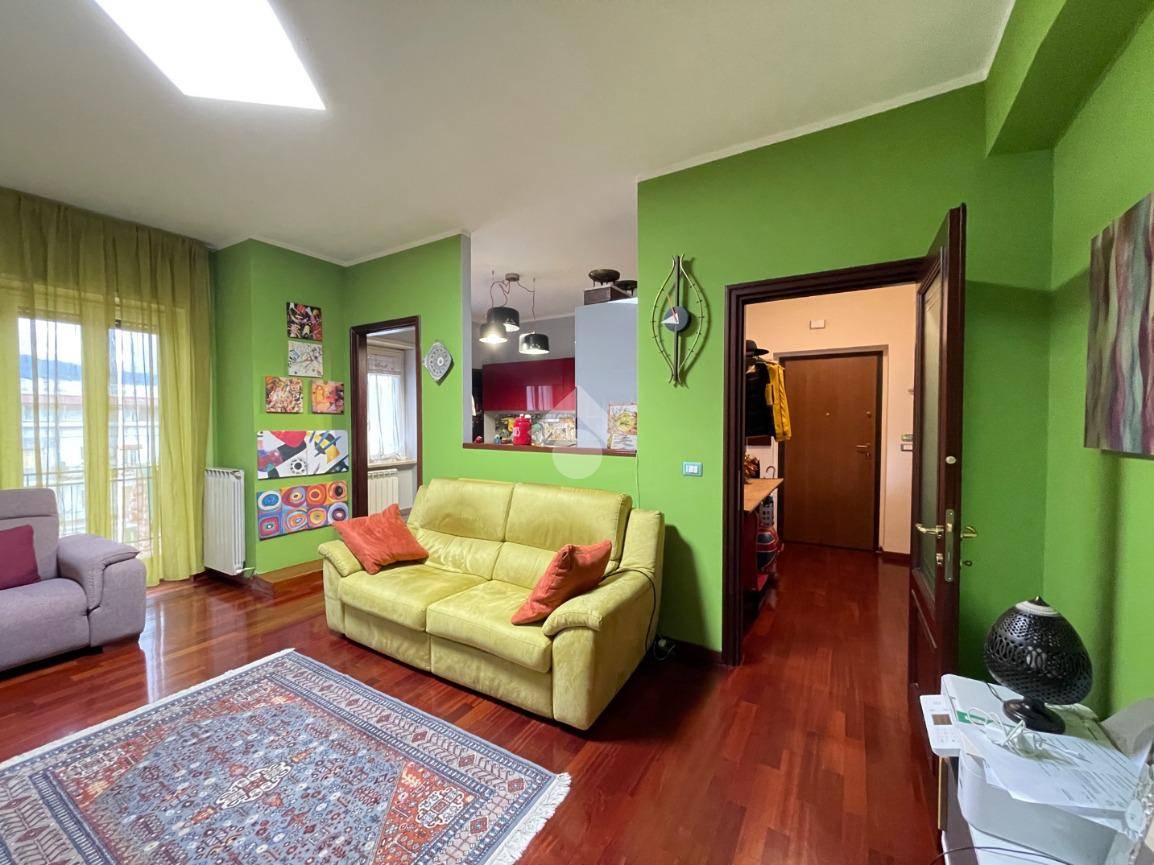 Quadrilocale via Benito Falvo 31, Panebianco - Tribunale, Cosenza