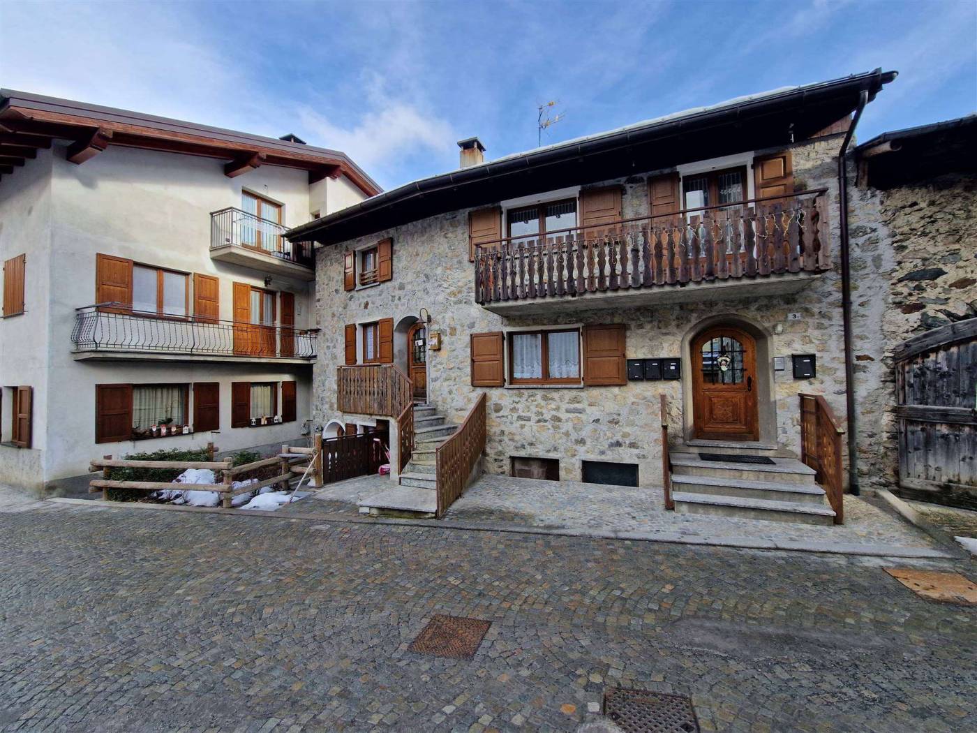 Quadrilocale via Ortigara 3, Oga, Valdisotto