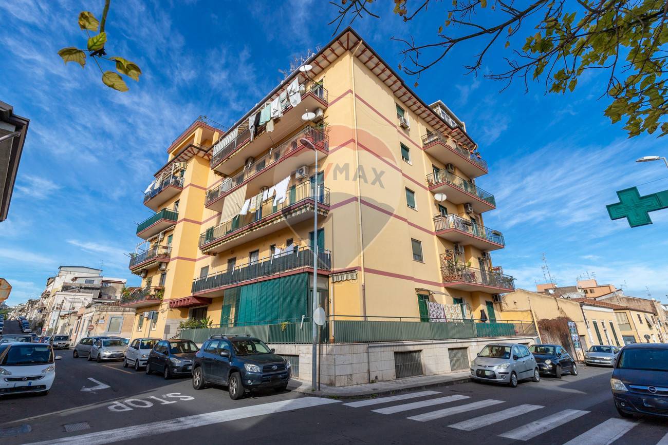 Quadrilocale via Pidatella 136, Picanello, Catania