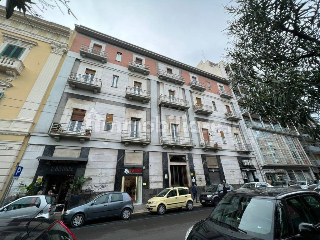 Vendita Appartamento in piazza Giuseppe Garibaldi 63. Bari, rif. 100274172