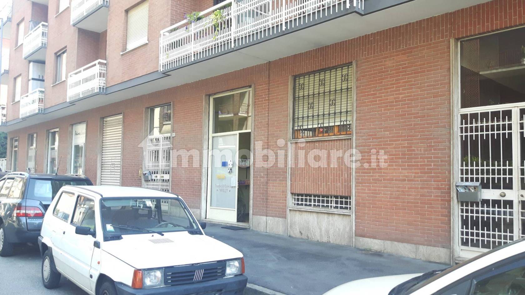 Locale commerciale in Vendita