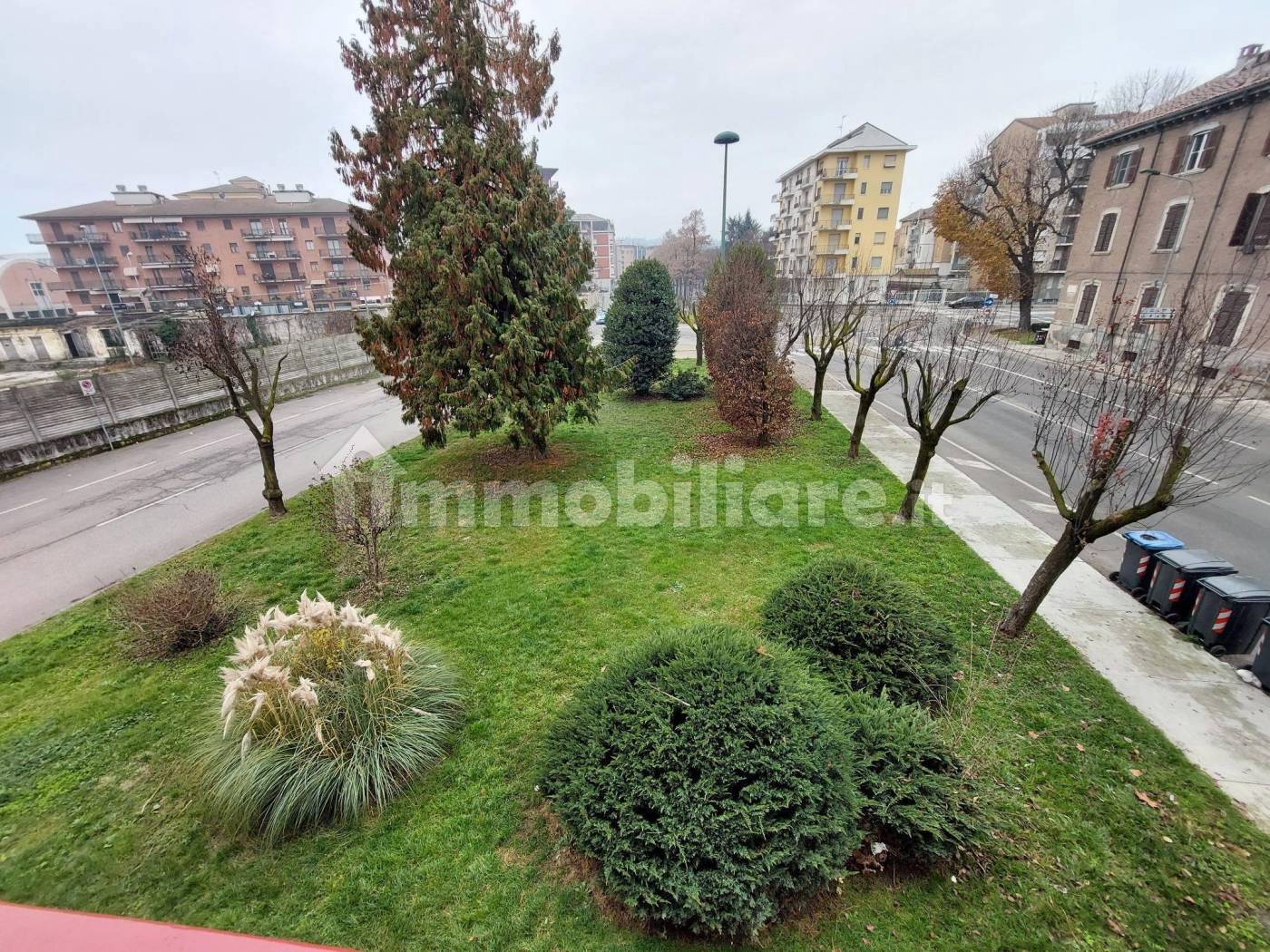 Quadrilocale Strada Cavalcavia 1, Centro, Casale Monferrato