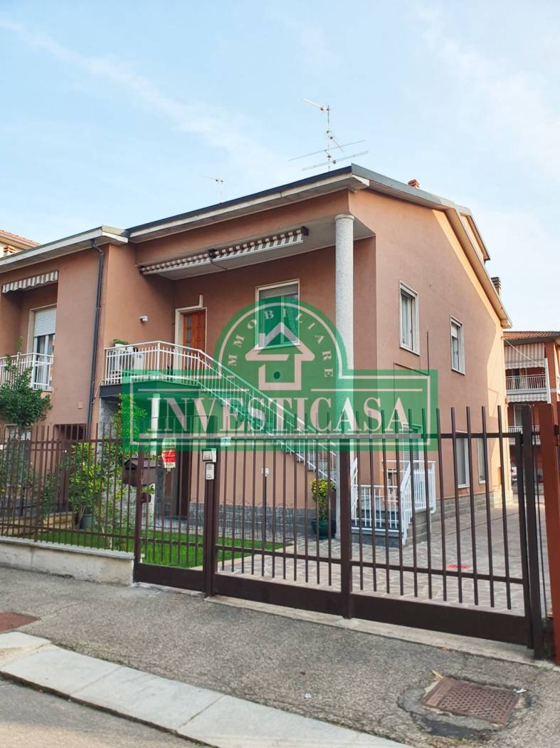 Trilocale via Verona 7, Vallone, Pavia