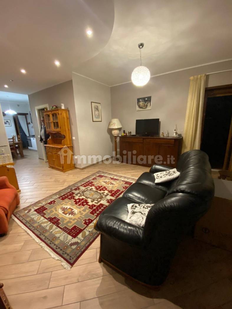 Quadrilocale via Grazia Deledda, San Martino, Prato