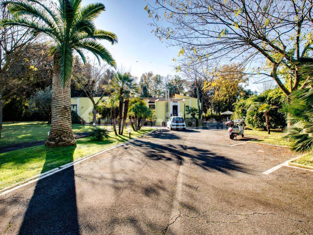 Vendita Villa unifamiliare in largo dell'Olgiata 15 Roma. Ottimo stato ...