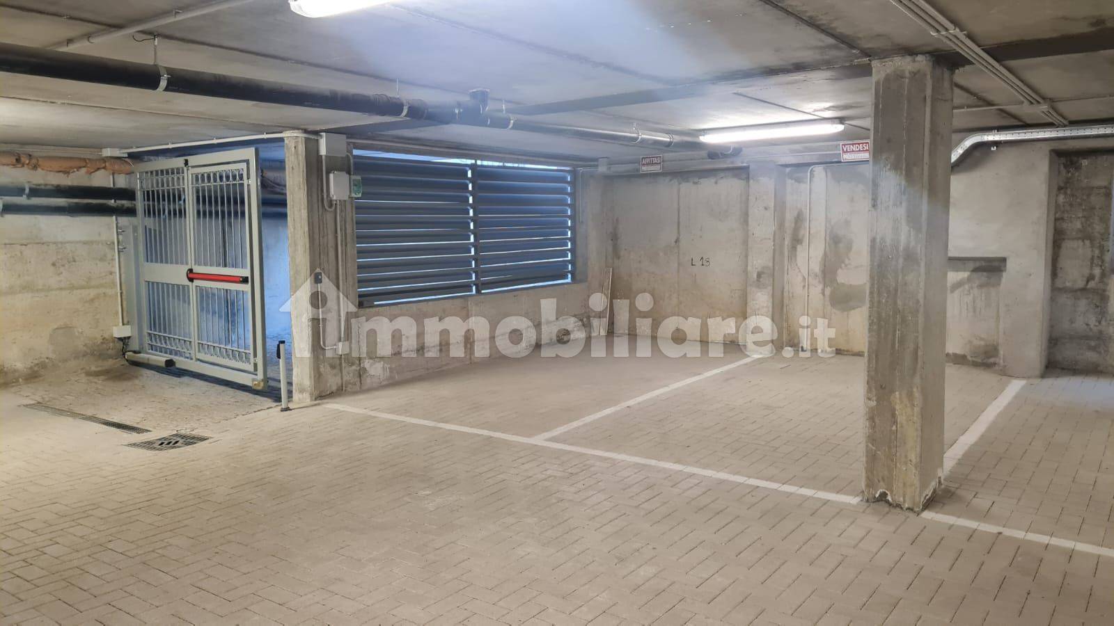 Garage - Box in Vendita