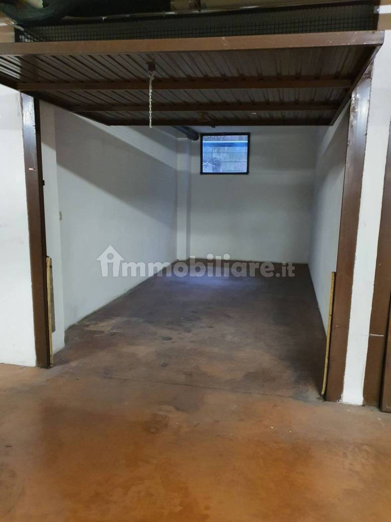 Garage - Box in Vendita