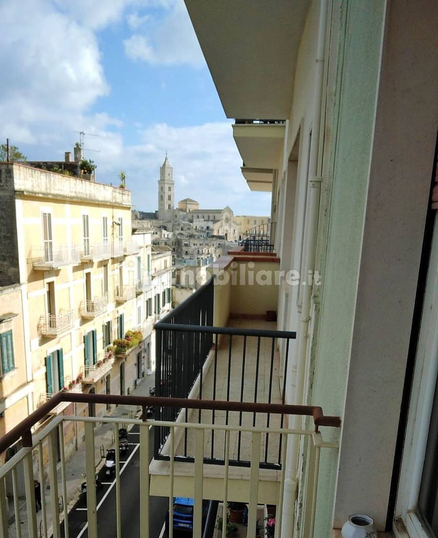 Quadrilocale via Tommaso Stigliani 15, Centro, Matera