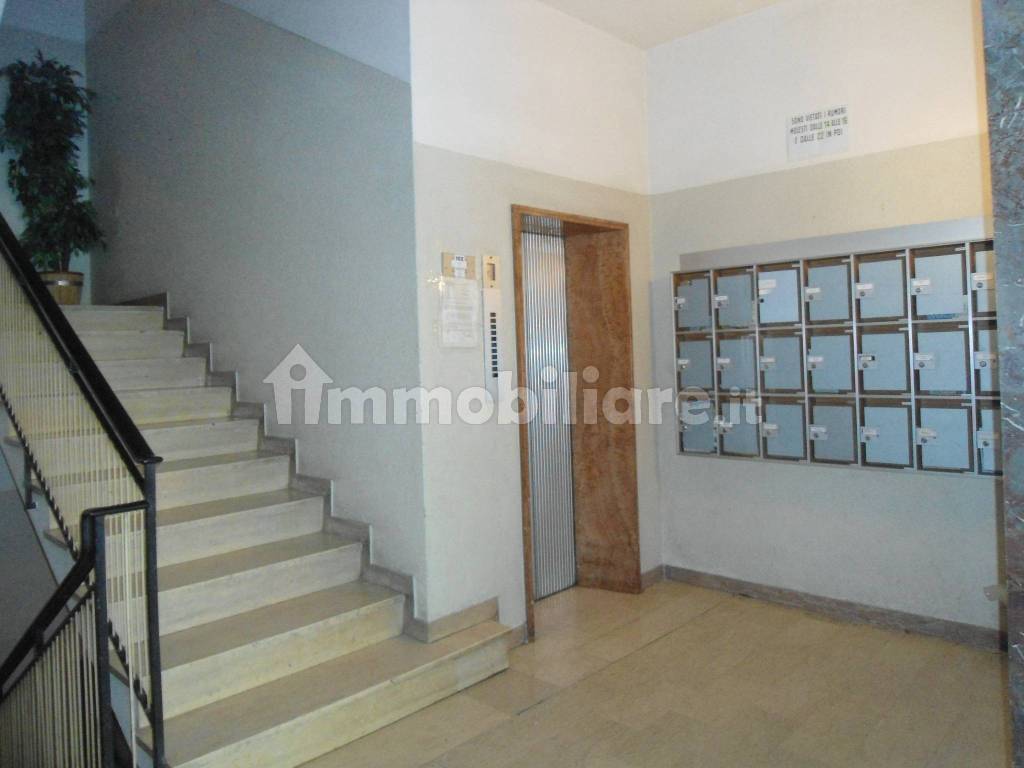 Vendita Appartamento Bologna. Monolocale in via Angelo Finelli. Buono ...