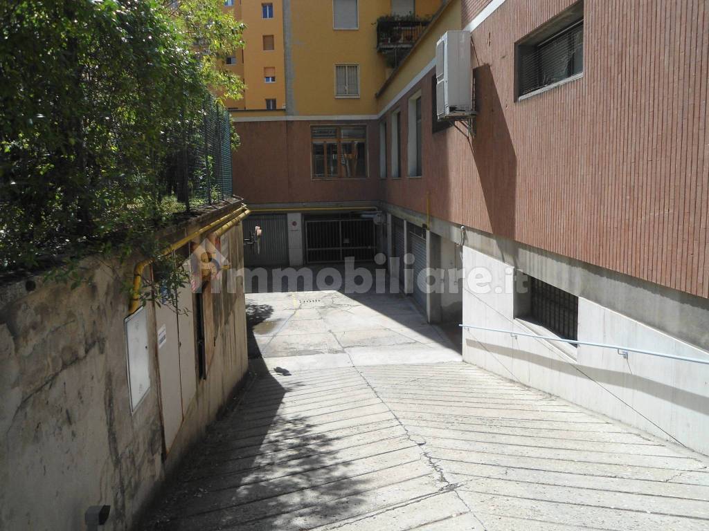 Vendita Appartamento Bologna. Monolocale in via Angelo Finelli. Buono ...