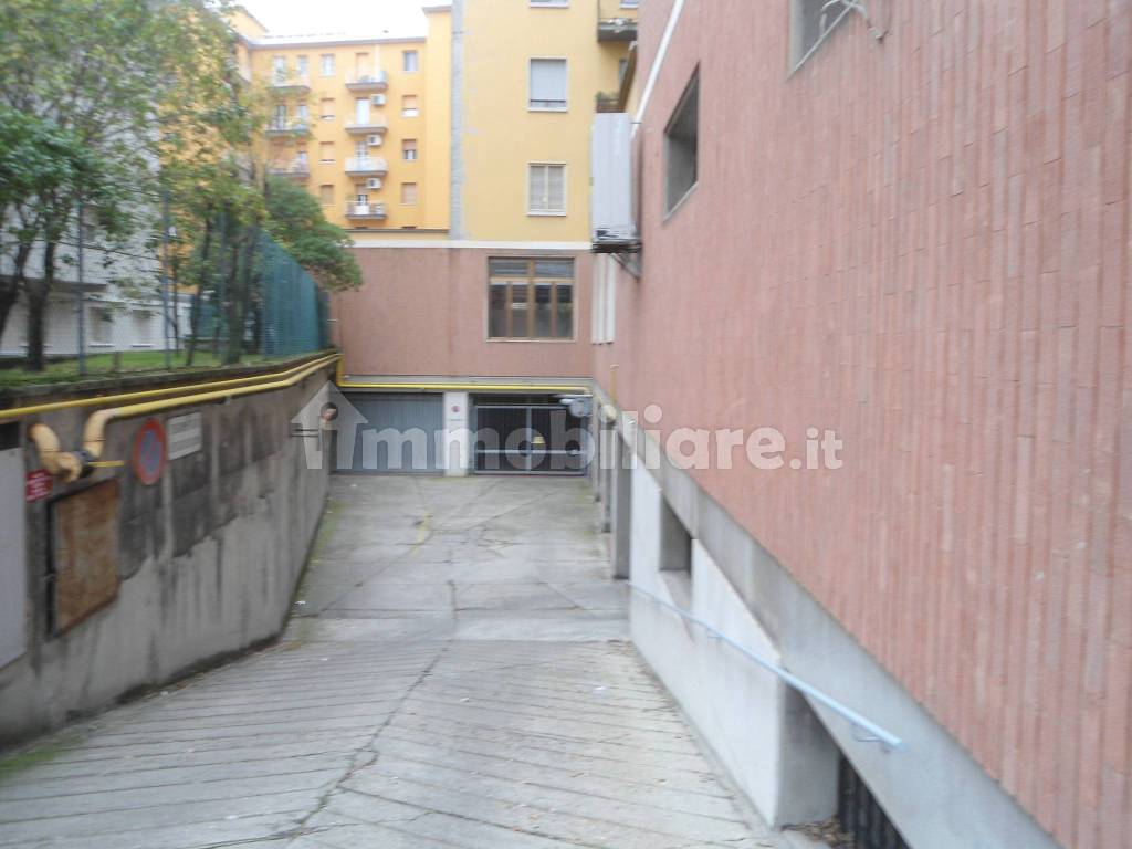 Vendita Appartamento Bologna. Bilocale in via Capo di Lucca. Buono ...