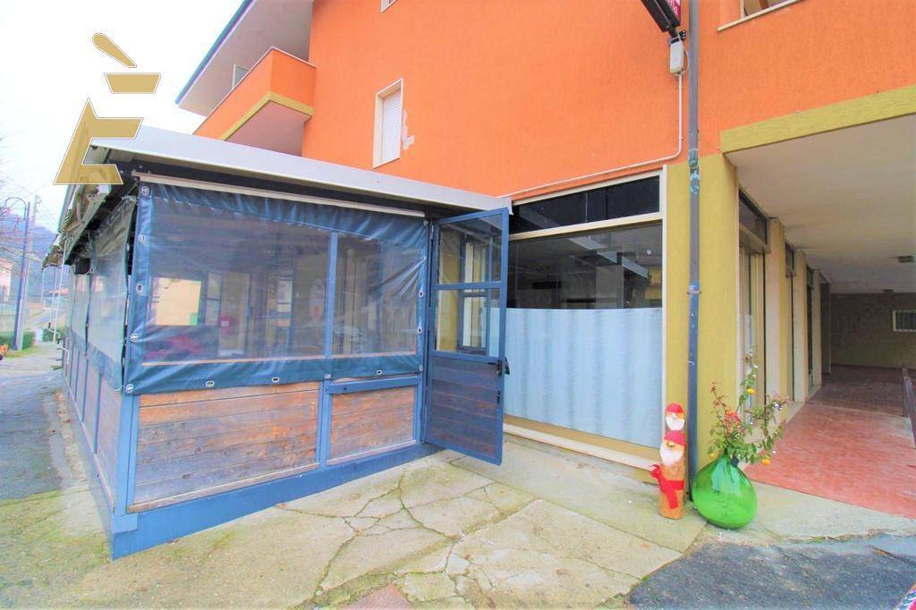 Locale commerciale in Vendita