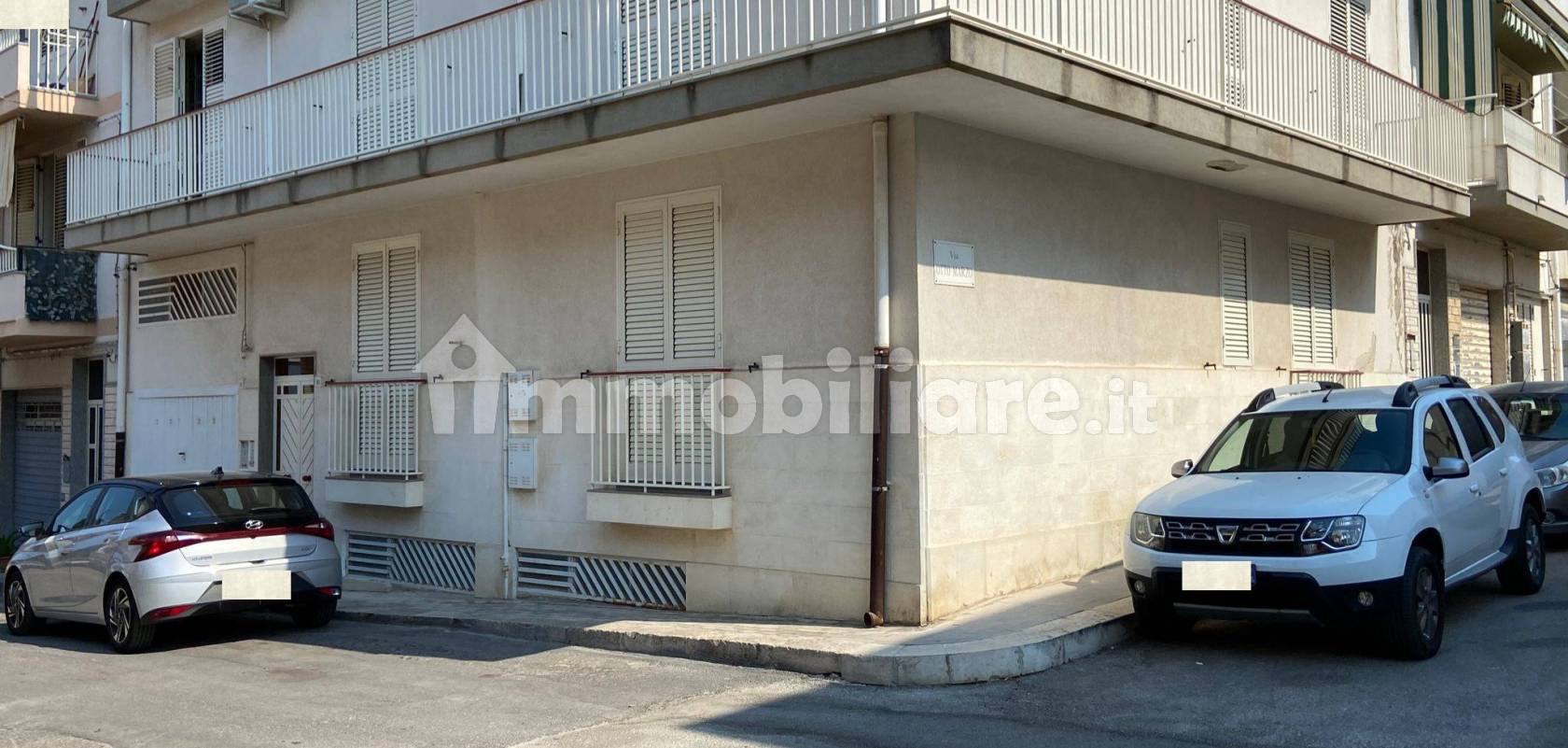 Trilocale buono stato, piano rialzato, Centro, Ispica