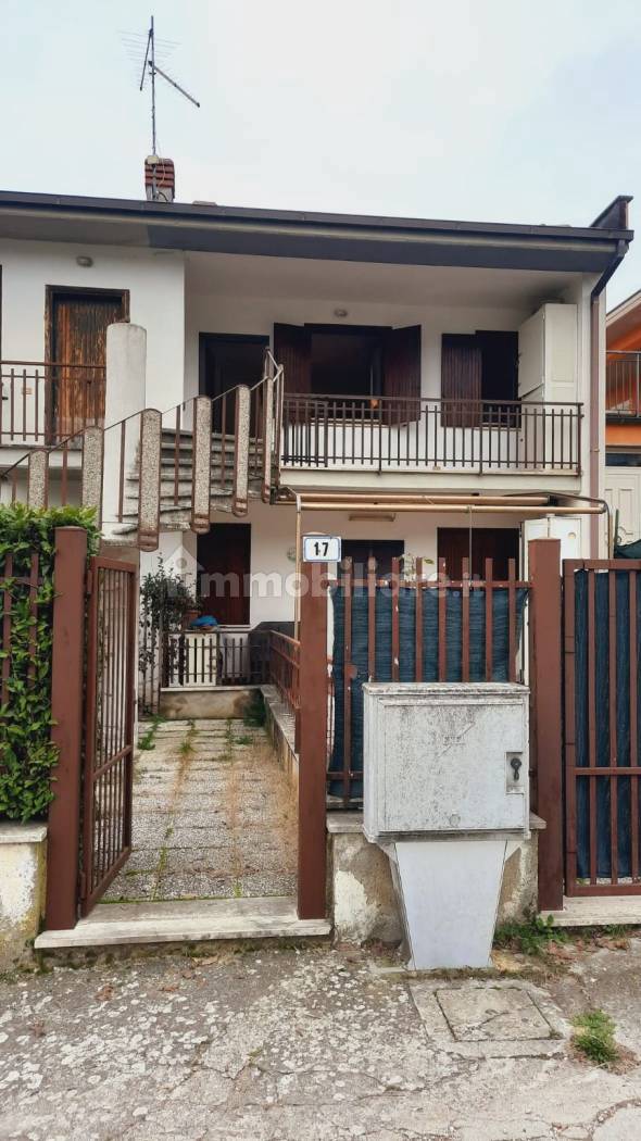 Quadrilocale via Francesco Panella, Borgo San Pietro, Petrella Salto