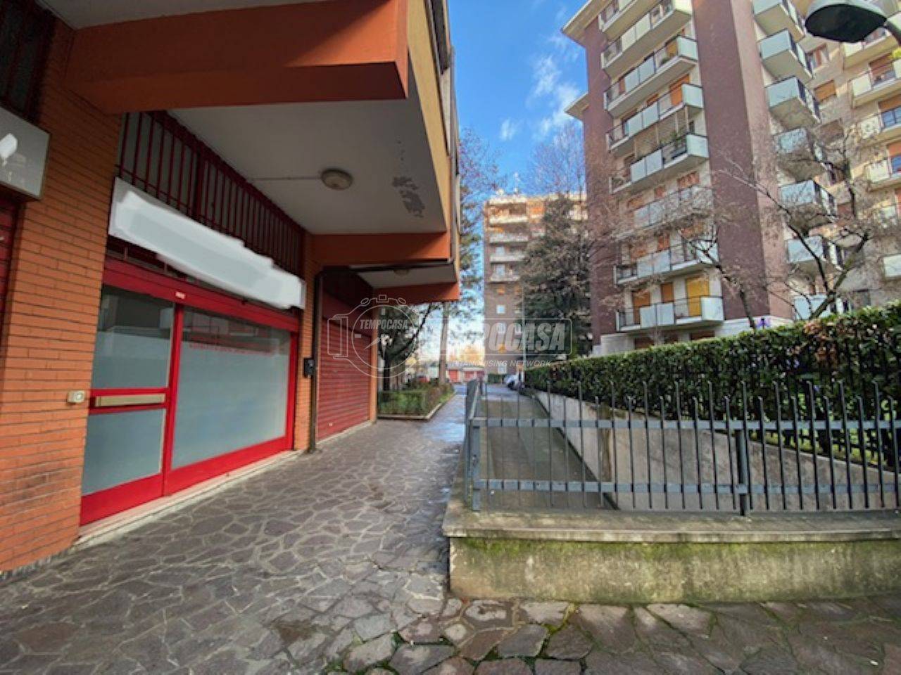 Locale commerciale in Vendita