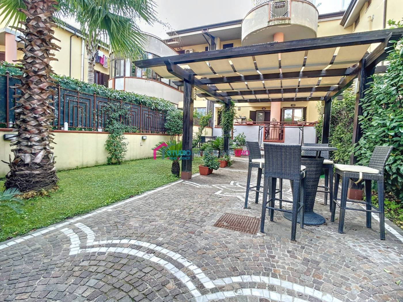 Trilocale via Madonnelle, Castello di Cisterna