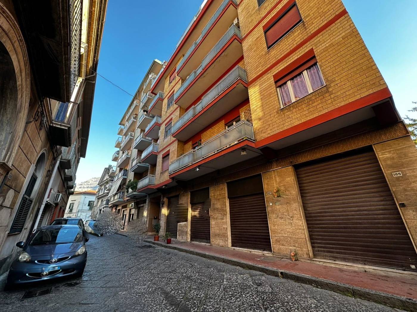 Trilocale via Roma, Centro, Maddaloni