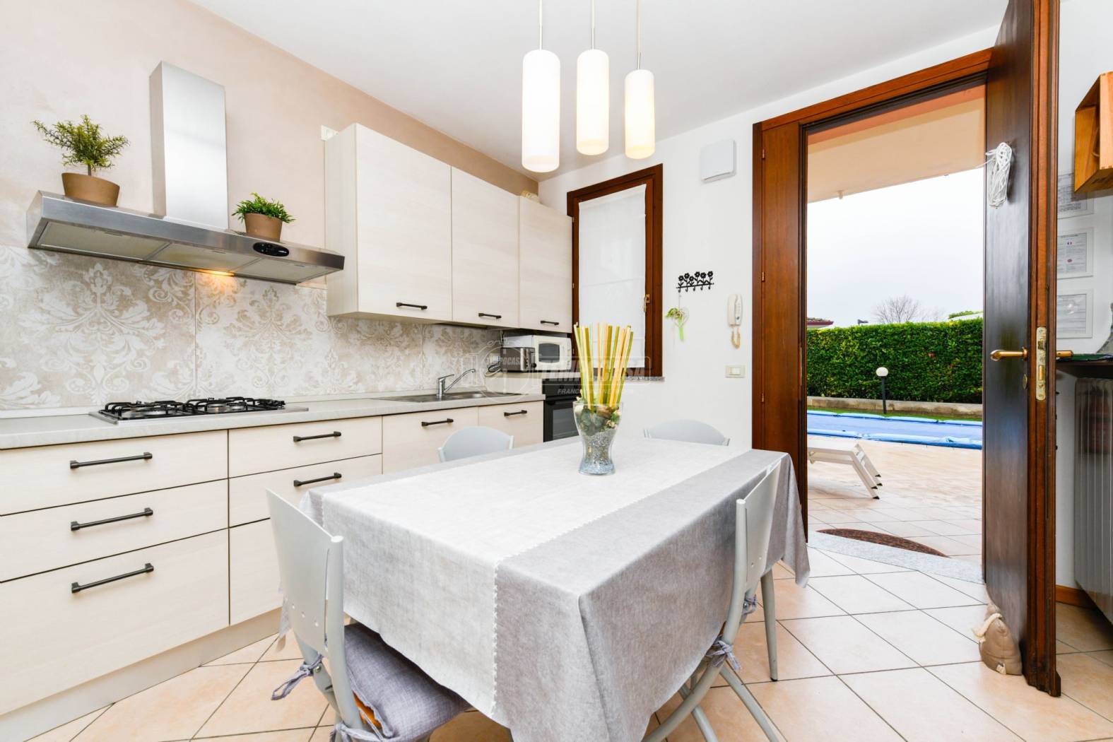 Bilocale via Fratelli Bandiera 41, Sirmione