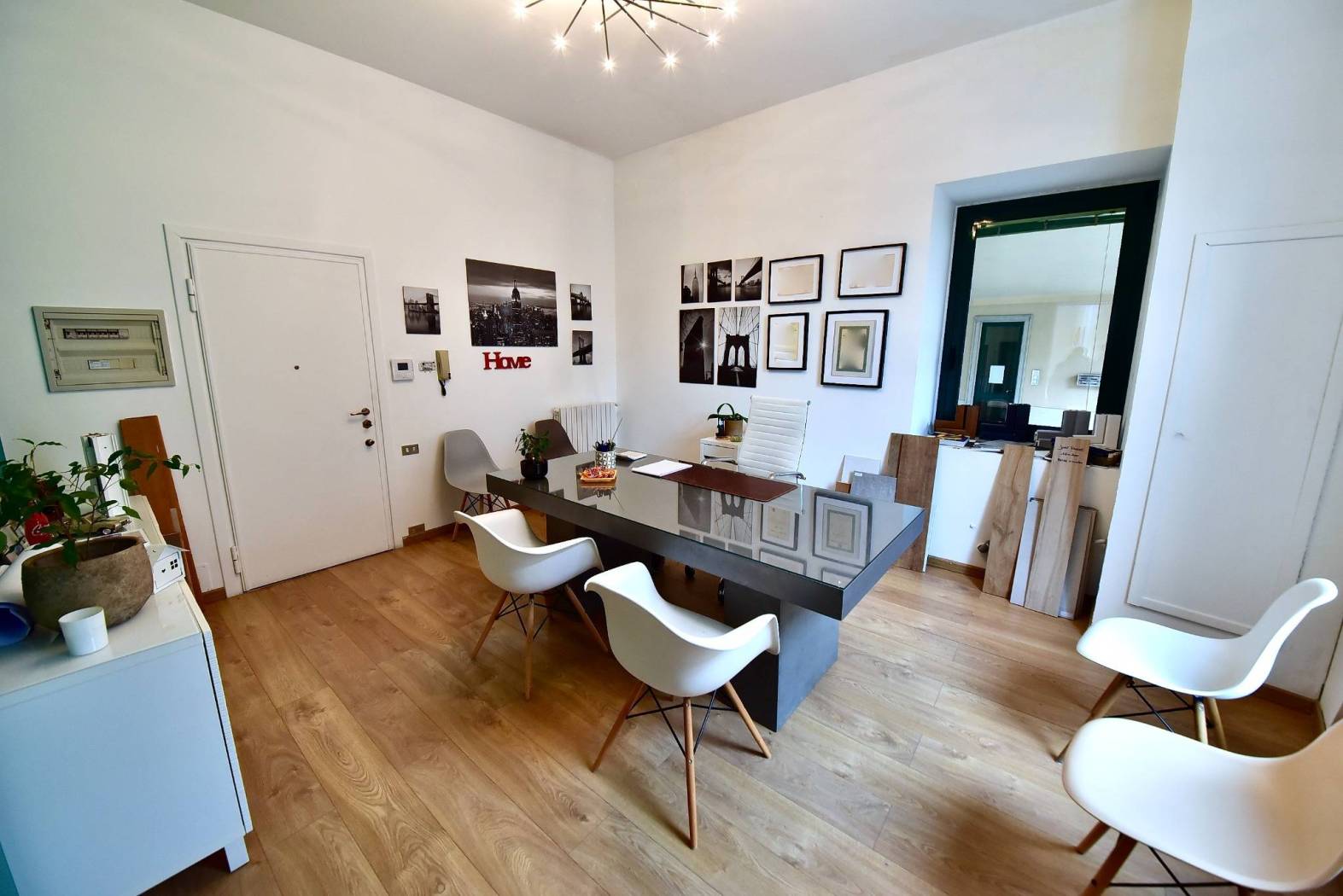 Locale commerciale in Vendita