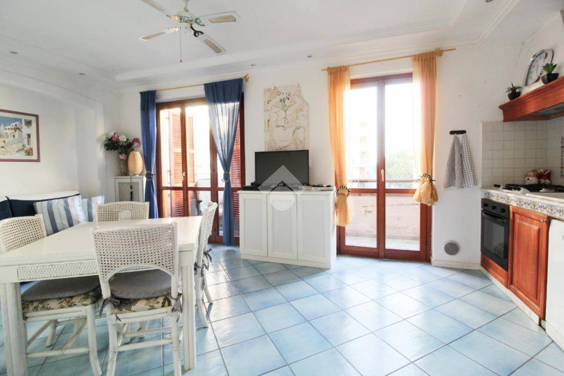 Trilocale via Del Mercato 5, Centro, Grottammare