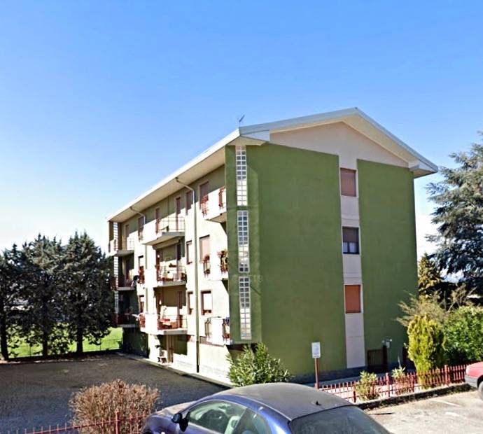 Trilocale via San Rocco 11, Centro, Momo