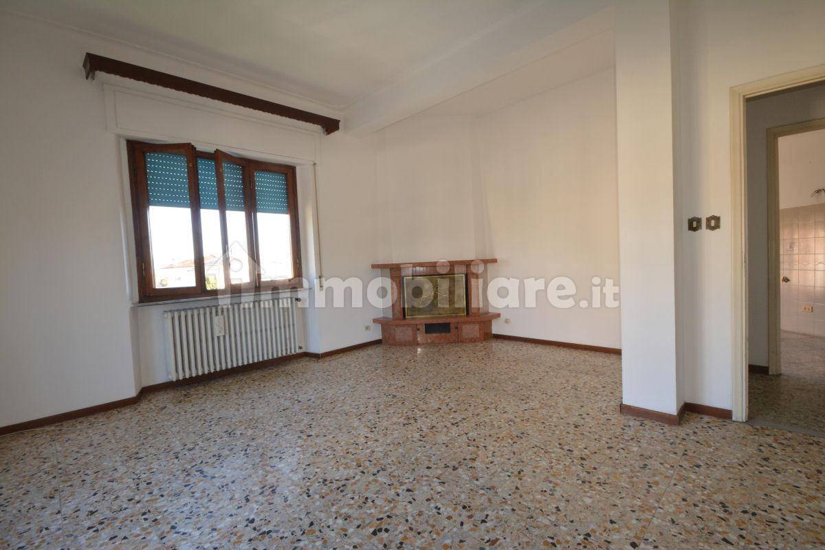 Appartamento viale Castruccio Castracani, 1138, Tempagnano - Picciorana, Lucca