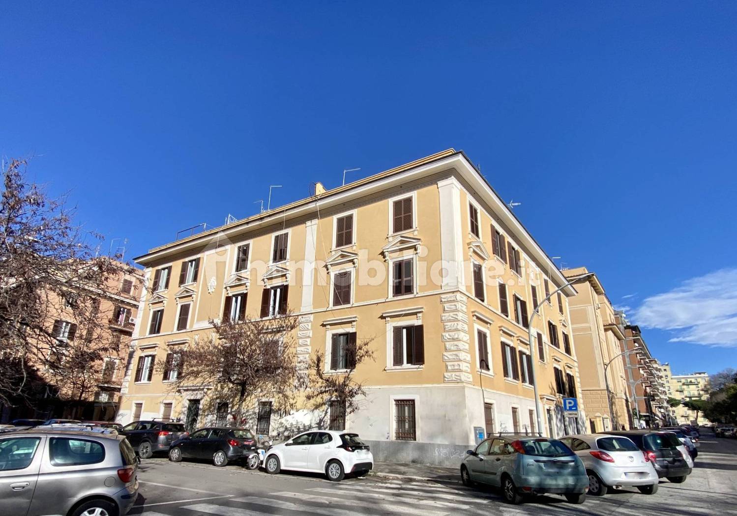 Trilocale via Giuseppe La Farina, Appio Latino, Roma