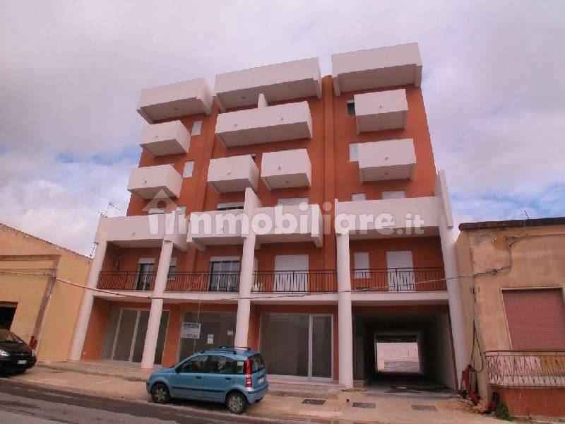 Locale commerciale in Vendita