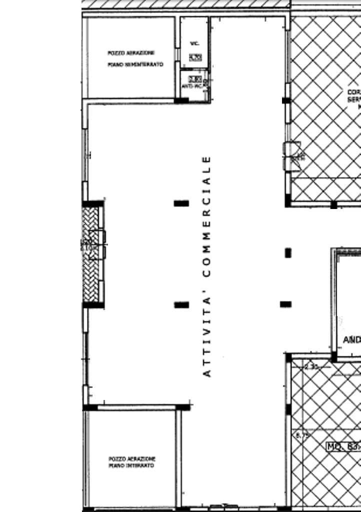 Locale commerciale in Vendita