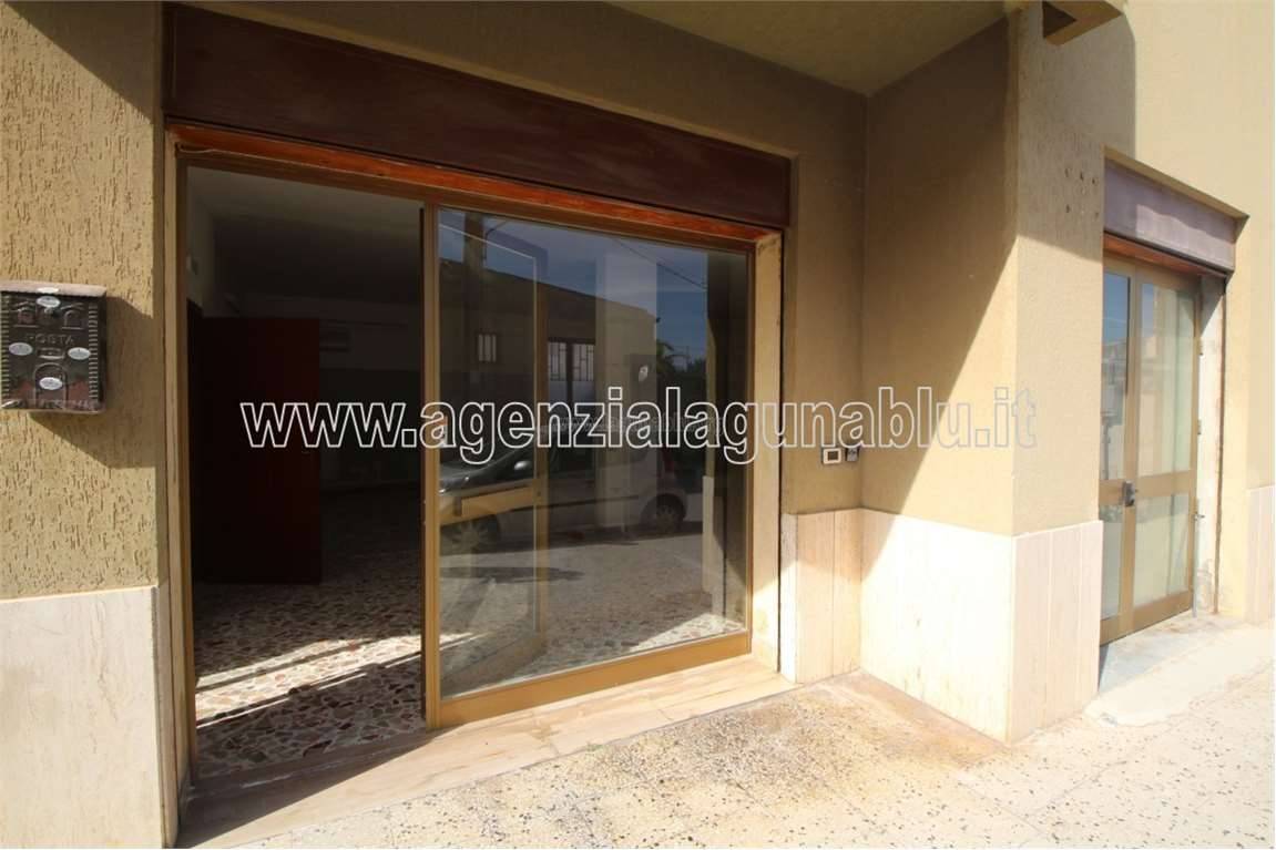 Locale commerciale in Vendita