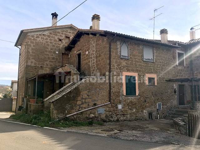 Trilocale Strada della Pietrara 13, Pietrara, Vetralla