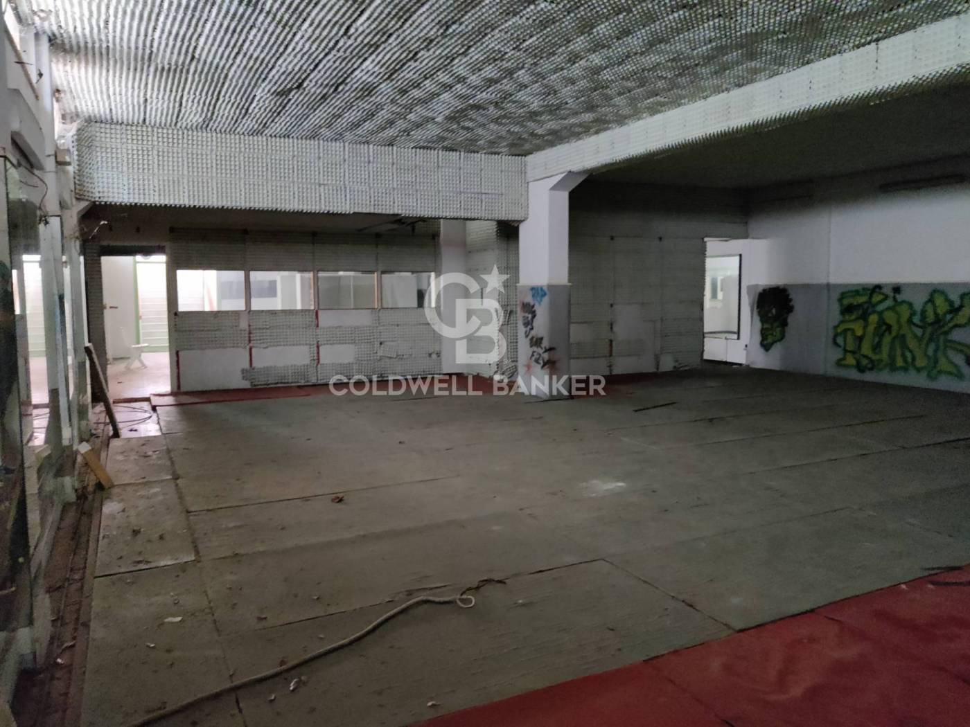 Locale commerciale in Vendita