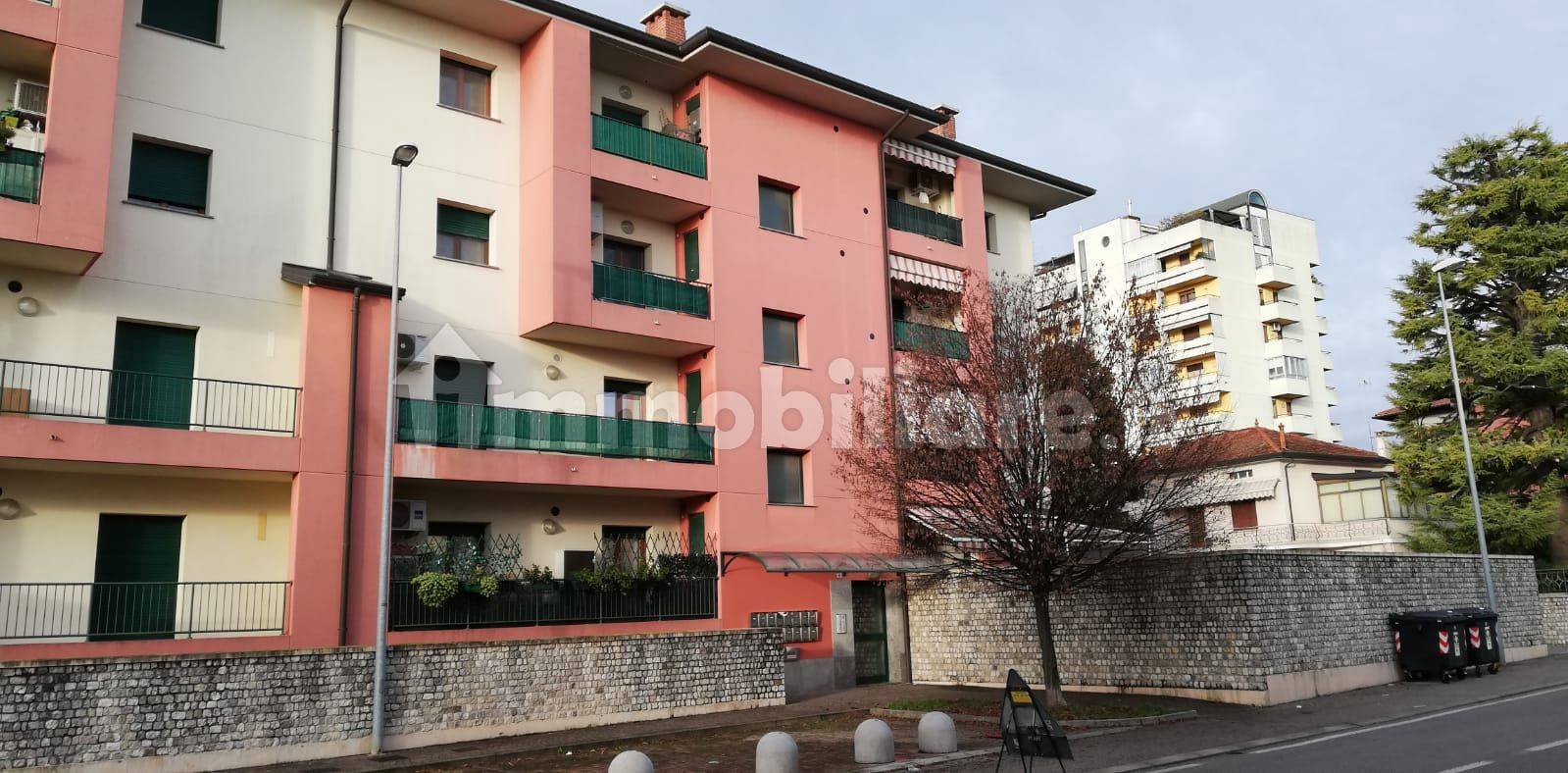 Bilocale via Cortina 16, Centro, Cordenons