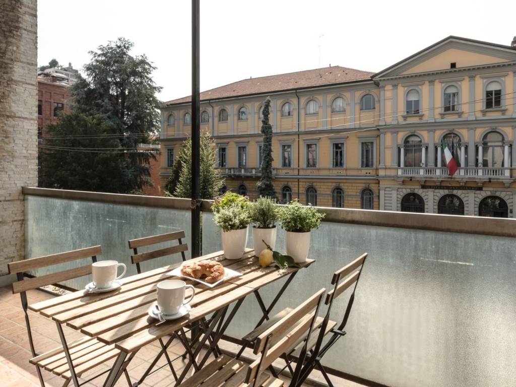 Аренда Квартира : via Vivaio 10/A. Милан. Отличное состояние, второй ...