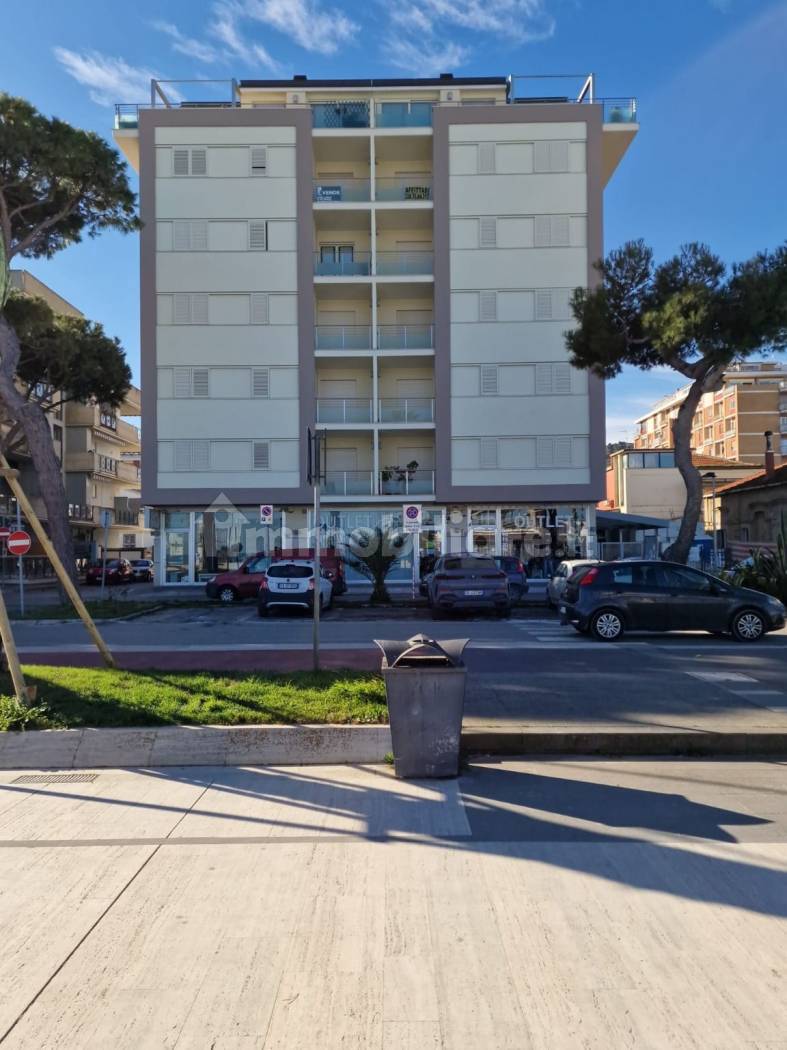 Trilocale via Genzano 2, Centro, Roseto degli Abruzzi