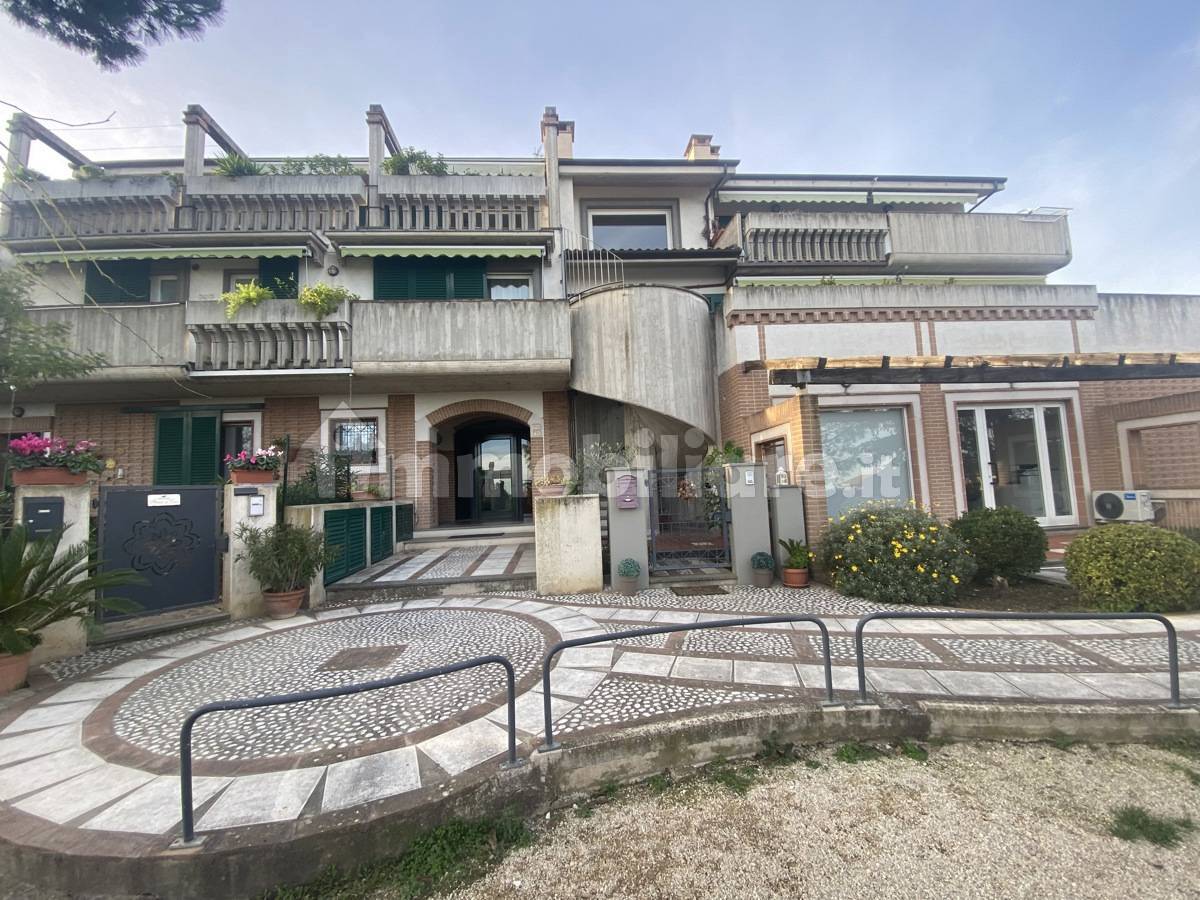 Quadrilocale via Nazario Sauro, 43, Centro, Recanati