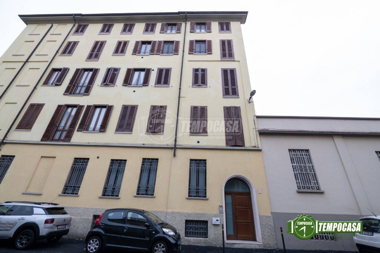 Bilocale via Giacinto Salvi, Corso XXVII Marzo, Via Tortona, Via F. Rosselli, Voghera