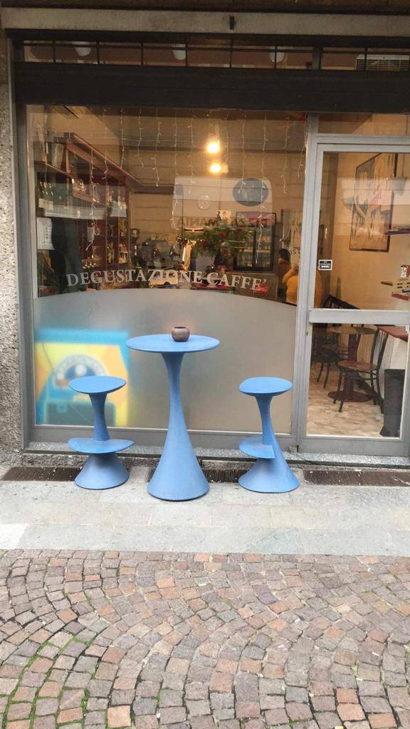 Locale commerciale in Vendita