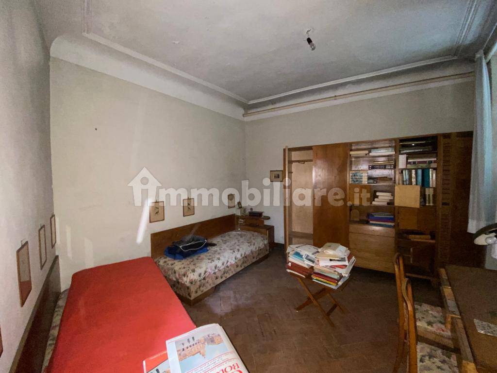 Appartamento da ristrutturare, secondo piano, San Costanzo