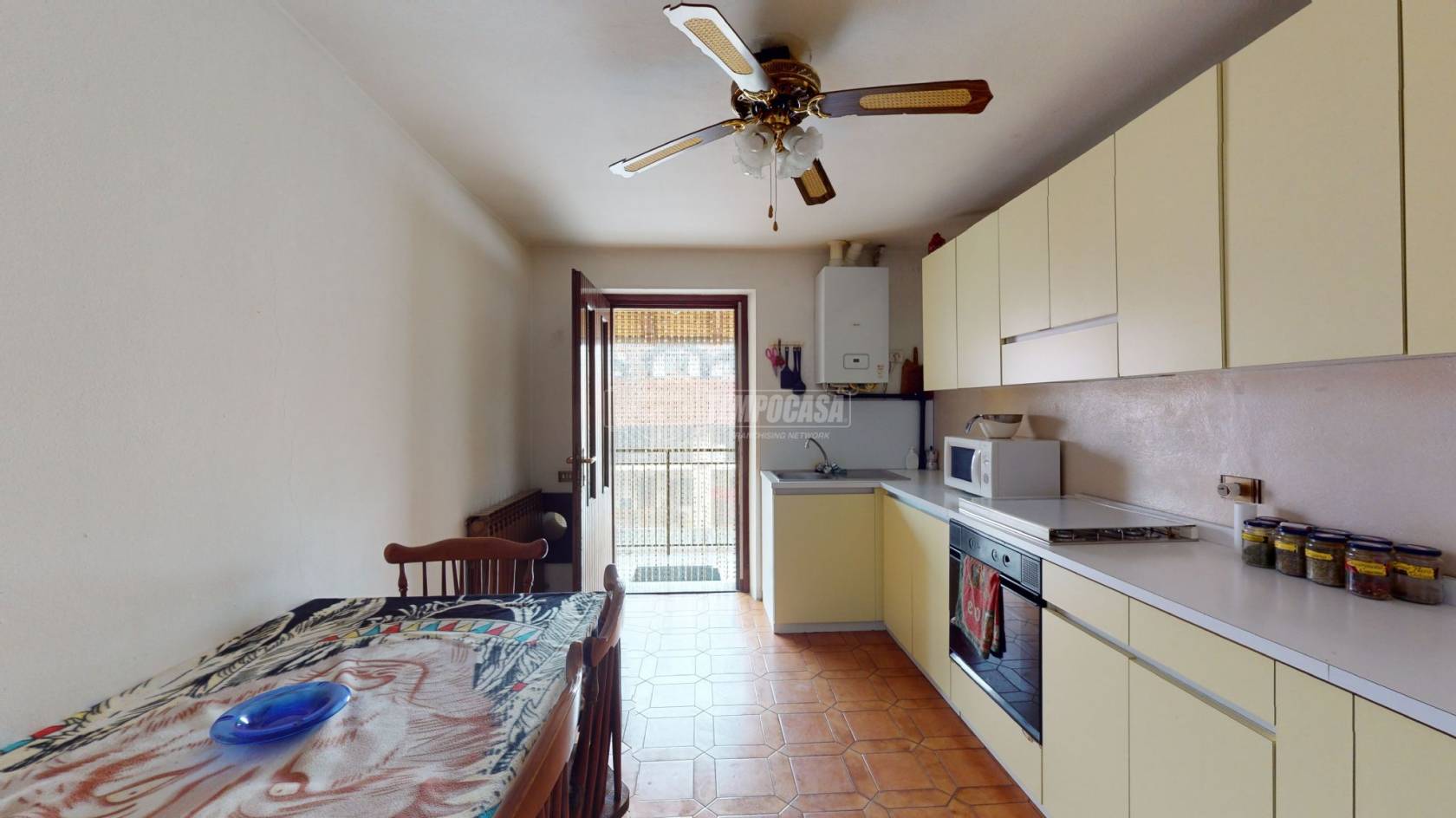 Bilocale via Cristoforo Colombo, Meda