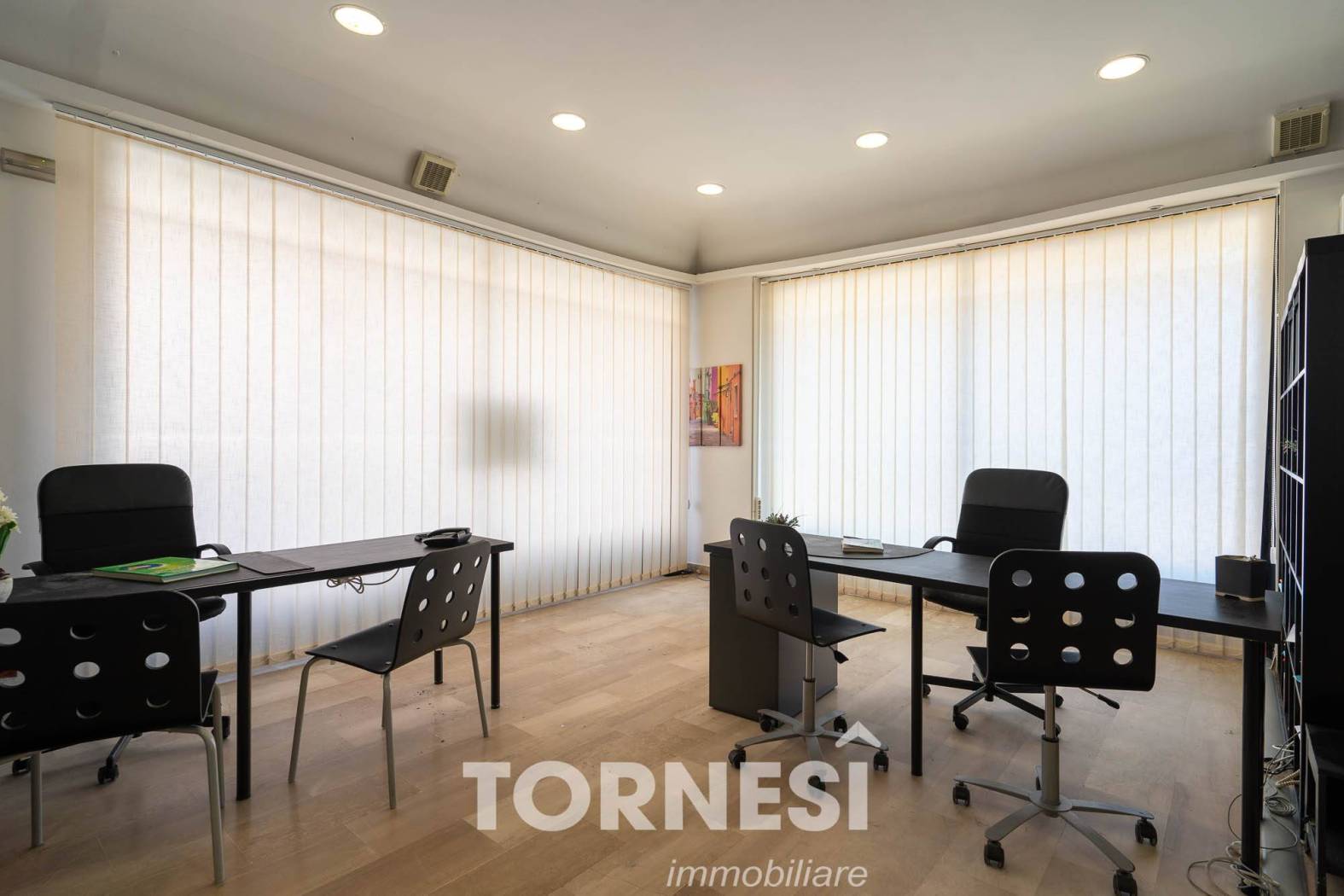 Locale commerciale in Vendita