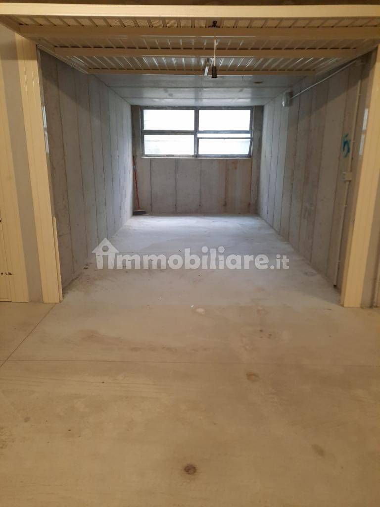 Garage - Box in Vendita