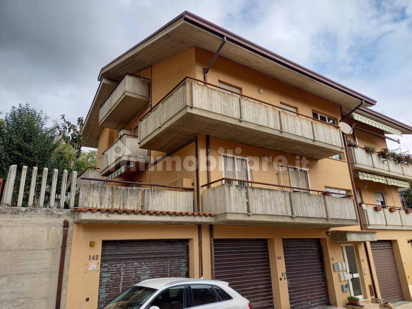 Trilocale via San Pietro, Centro, Montorio al Vomano