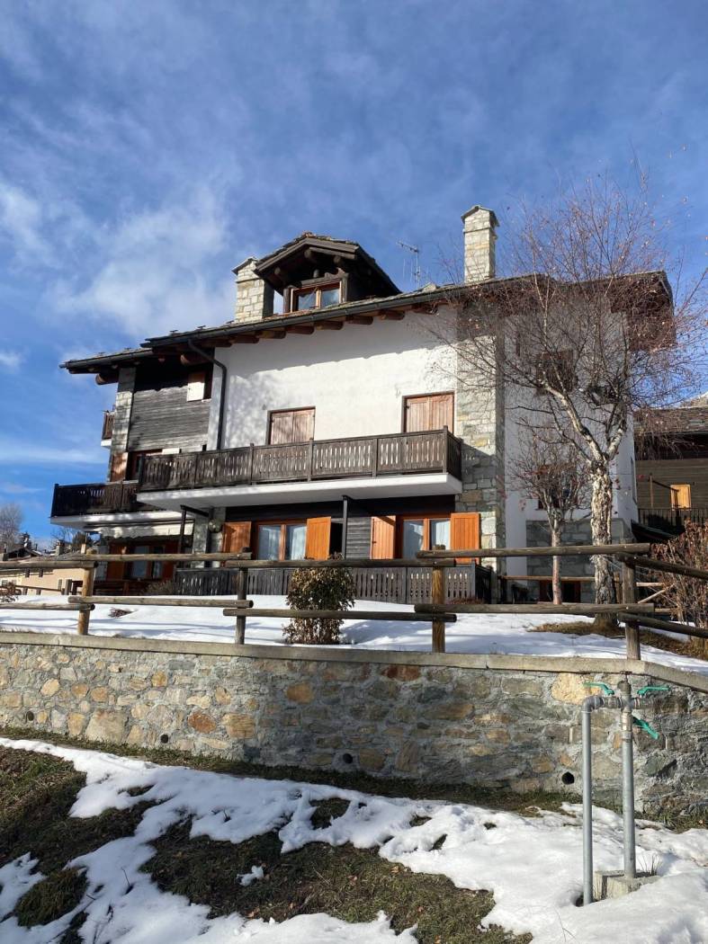 Trilocale frazione Gimillan 137, Gimillian, Cogne