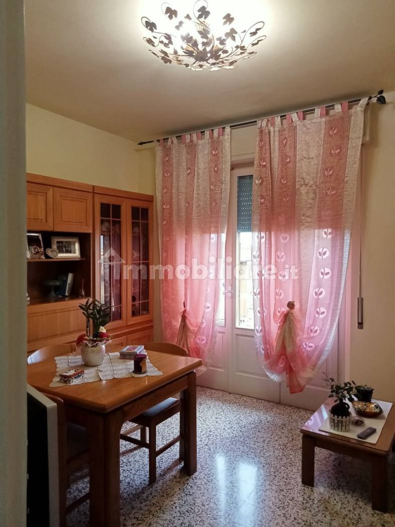 Trilocale buono stato, terzo piano, Centro, Monsummano Terme